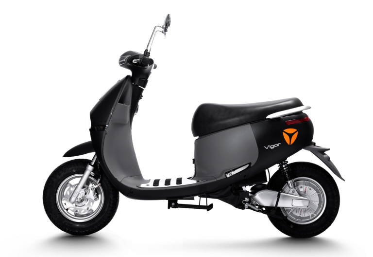YADEA Vigor – Xe Máy Điện Thể Thao, Động Cơ Mạnh Mẽ